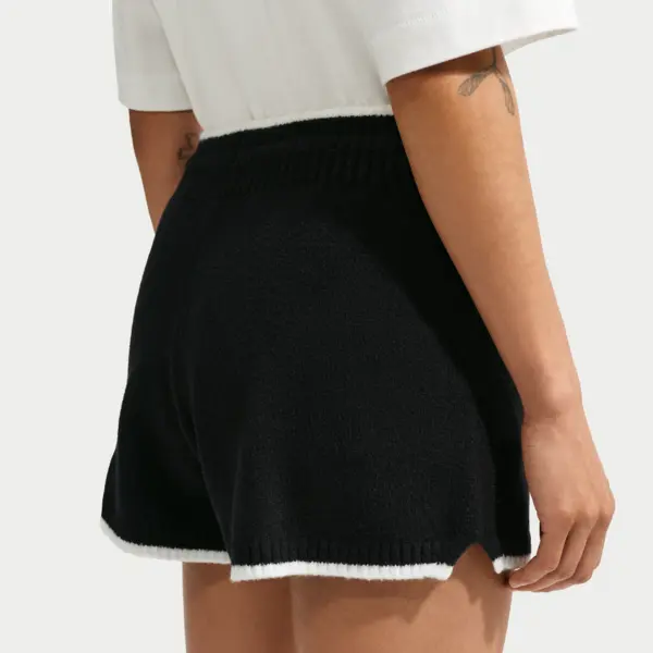 Nike Chill Knit Mid-rise Shorts - Black