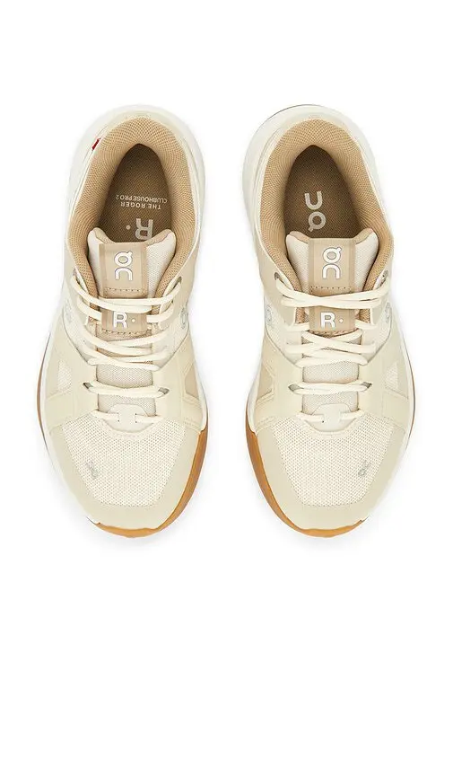 On The Roger Clubhouse Pro 2 Sneaker In Beige