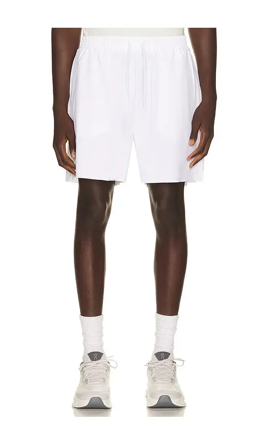 On 5 Court Shorts - White