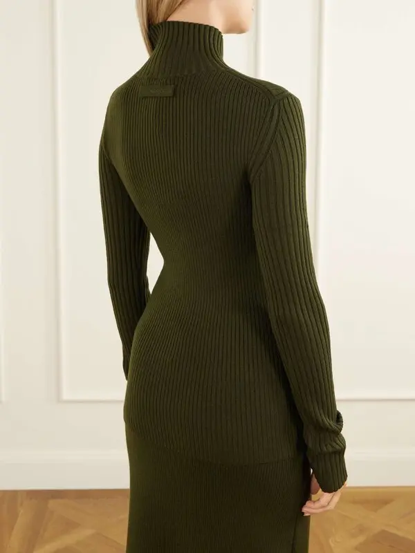 Victoria Beckham Ribbed Wool-blend Turtleneck