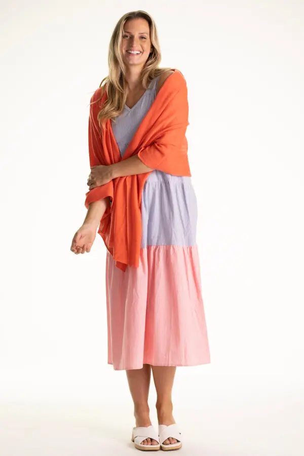 DUFFIELD LANE The 100% Cashmere Ryan Wrap - Coral