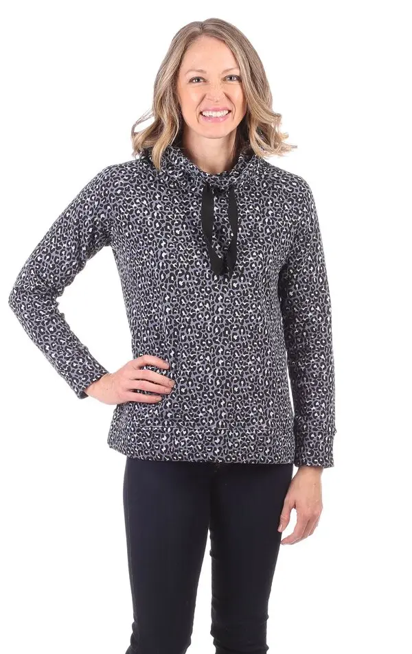 DUFFIELD LANE Finley Funnel Neck - Grey Leopard