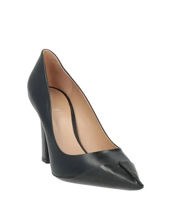 Chloé Leather Courts