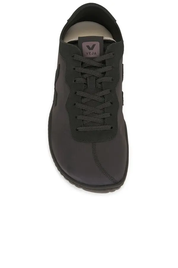 VEJA Jitsu In Black