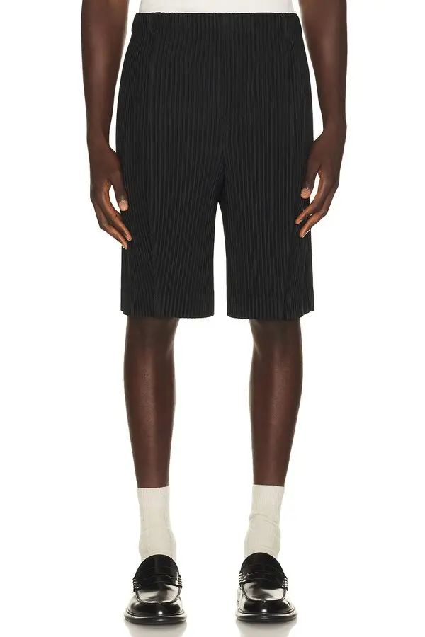 Issey Miyake Monthly Colors August Short - Black
