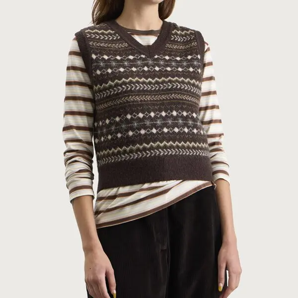 DUNST Crafted V-neck Knit Vest