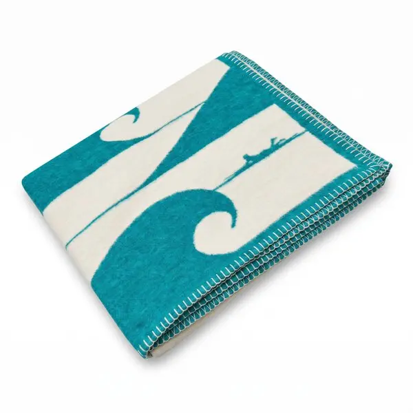 THE CORNISH SURFER Green / White Fistral Cosy Throw