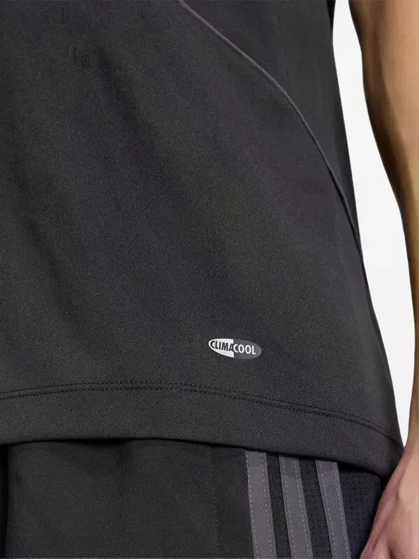 Adidas Teamgeist 26 Short-sleeve T-shirt