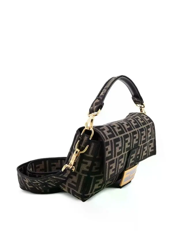 Fendi Baguette Nm Bag Zucca Canvas Medium Shoulder Bag - Brown