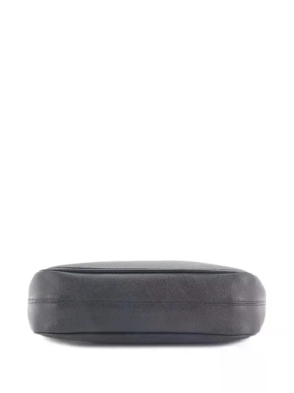 Prada Re-edition 2005 Shoulder Bag Saffiano Leather