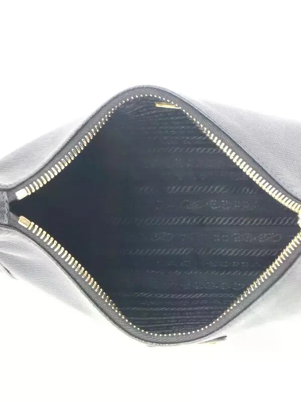 Prada Re-edition 2005 Shoulder Bag Saffiano Leather