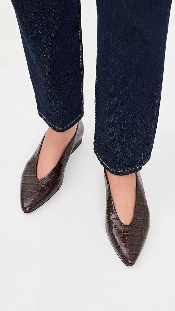 REFORMATION Calista Flats