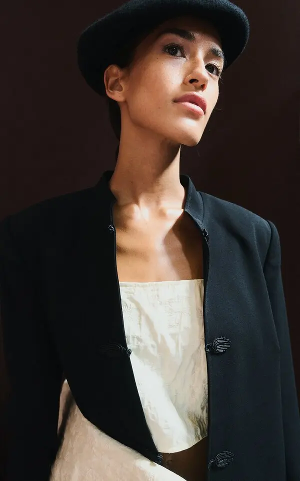 THE GARMENT Aria Show Top
