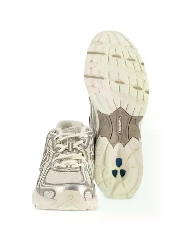 NEW BALANCE Mesh-panelled Sneakers