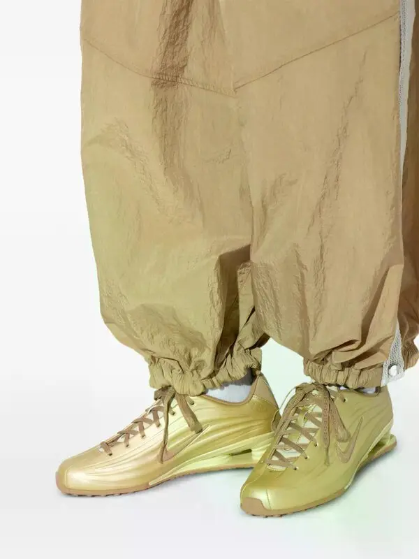 Nike Shox Z Shoes - Gold