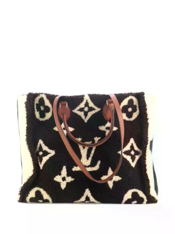 LOUIS VUITTON Onthego Monogram Giant Teddy Fleece Gm Tote Bag - Brown