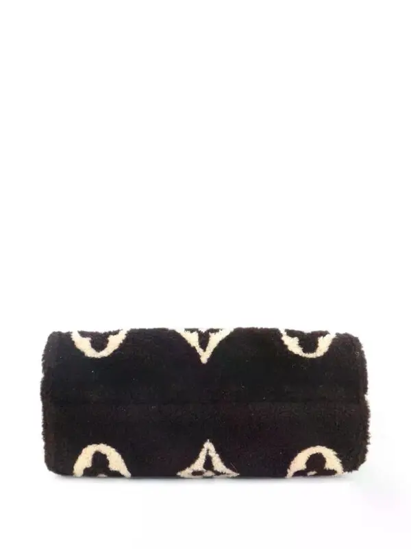 LOUIS VUITTON Onthego Monogram Giant Teddy Fleece Gm Tote Bag