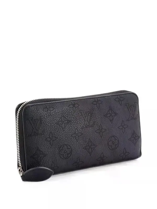 LOUIS VUITTON Zippy Wallet Mahina Leather Small Wallets