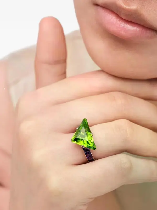 Prada Couleur Vivante Peridot And Amethyst Solitaire Ring