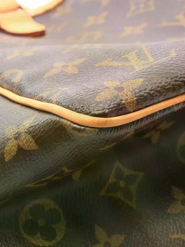LOUIS VUITTON 2005 Monogram Batignolles Vertical Pm Handbag