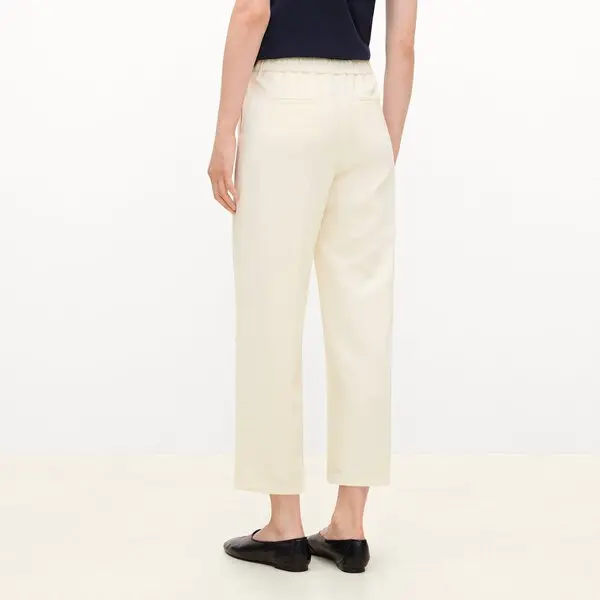 Theory Classic Straight Pull-on Pant In Admiral Crepe - Rice