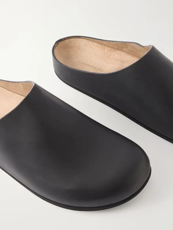 COMMON PROJECTS Leather Clogs - Black