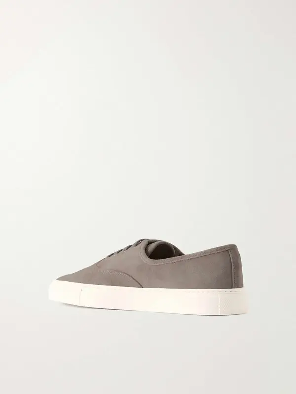 COMMON PROJECTS Deck Suede Sneakers