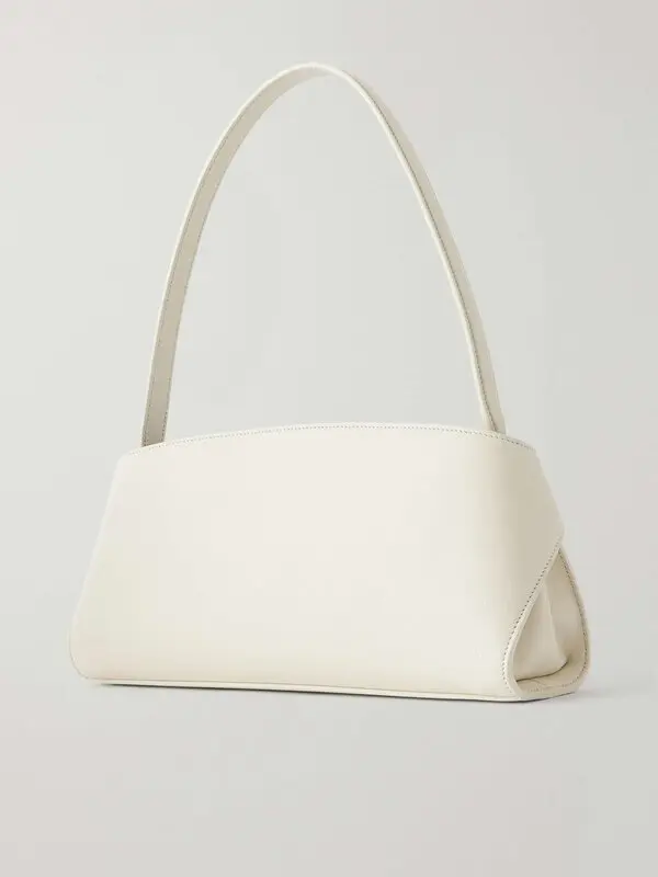 FERRAGAMO Hug Leather Shoulder Bag - Cream