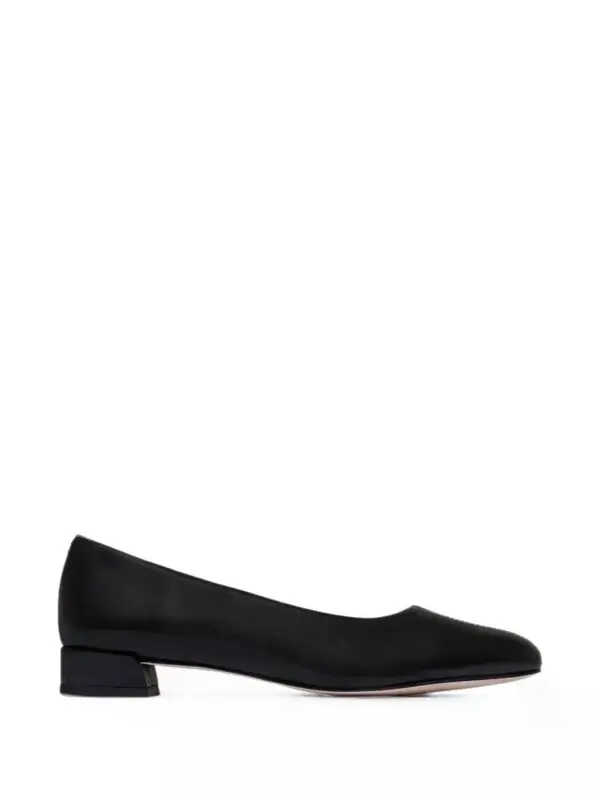 Bernardo Nero Seam-detail Pumps
