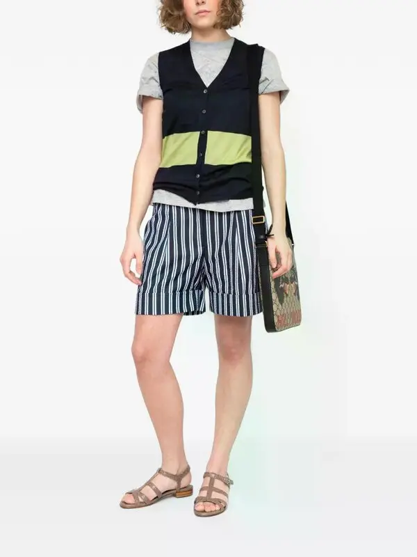 LA ROSE Sleeveless V-neck Cardigan