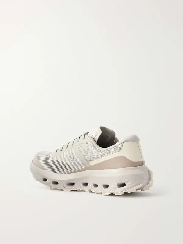 On Cloudvista 3 Mesh Sneakers - Gray