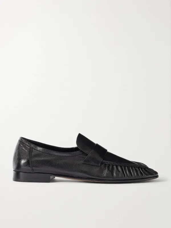 THE ROW Gathered Leather Loafers - Black