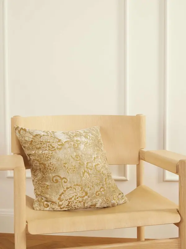 THE HOUSE OF LYRIA Sponge Floral-jacquard Damask Cushion - Ivory