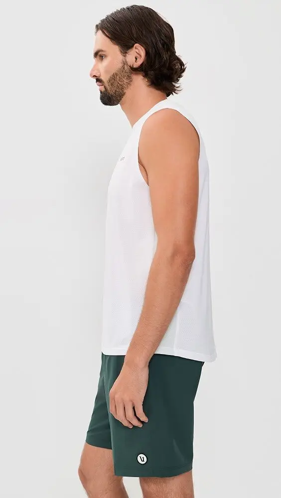 Vuori Sleeveless Viewpoint Muscle Tank 2.0 - White/breeze