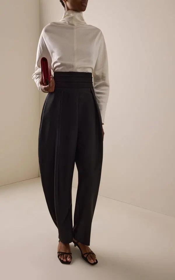 RÓHE Puck Wool-blend Barrel-leg Trousers - Black