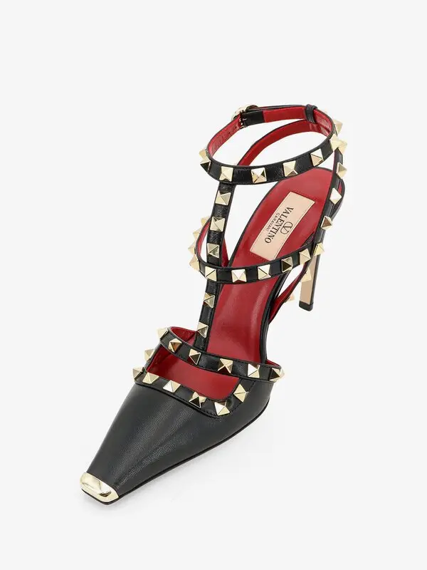 Valentino Garavani Rockstud Leather Pumps With Iconic Studs