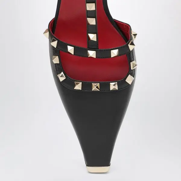 Valentino Garavani Rockstud Leather Pumps