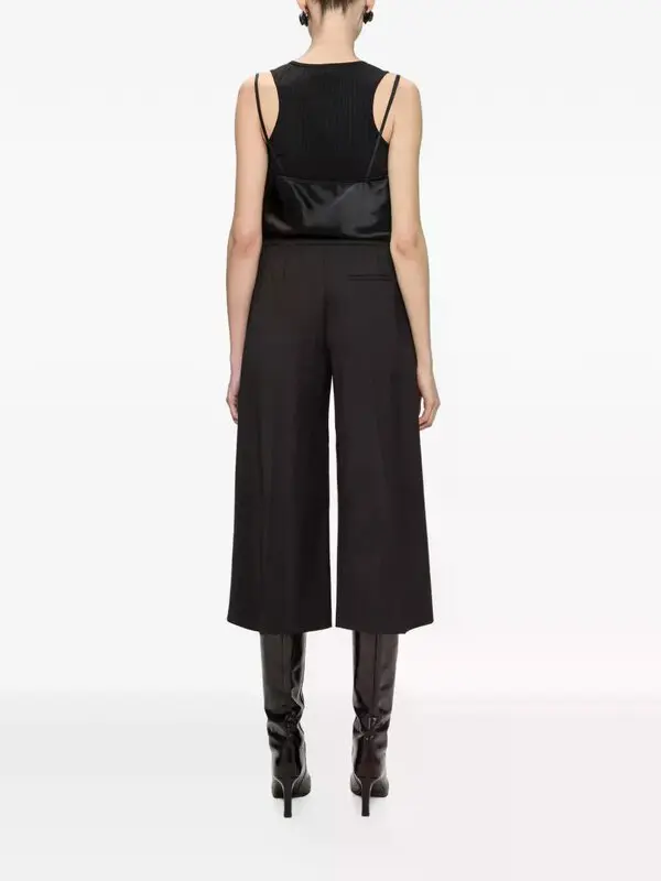 NISSA Wool Tailored Bermuda Pants