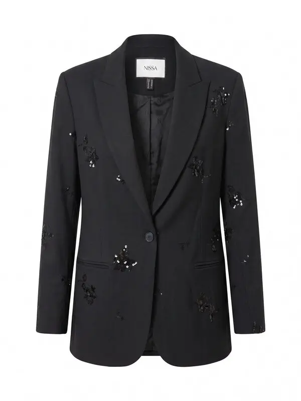 NISSA Blazer