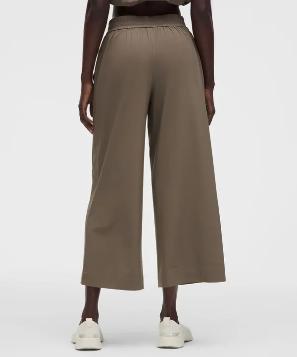Lululemon Breezily Mid-rise Cropped Pant
