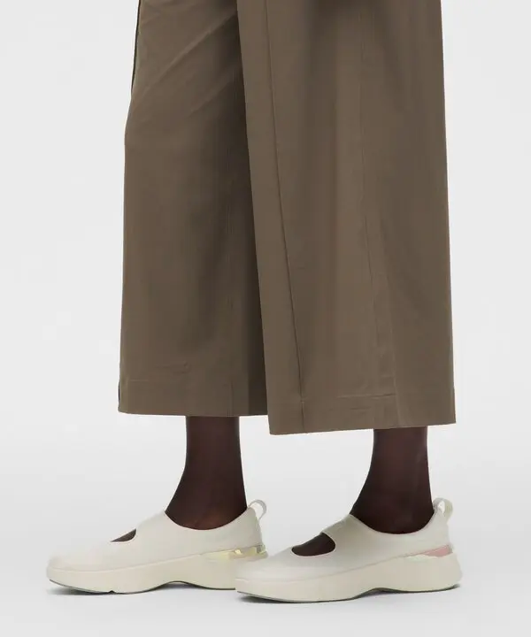 Lululemon Breezily Mid-rise Cropped Pant
