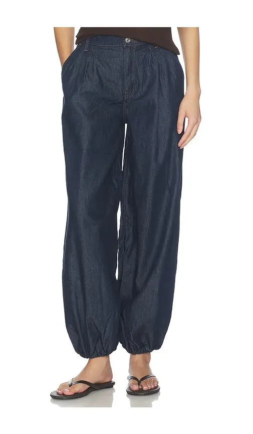 FRAME The Denim Balloon Pant In Blue - Rinse