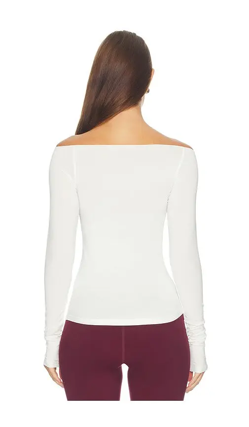437 The Ballet Top