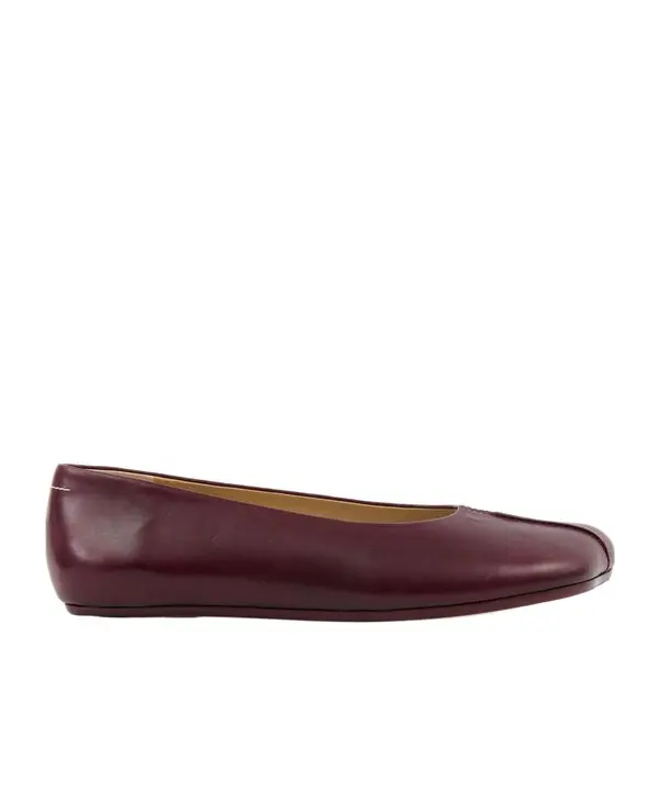 MAISON MARGIELA Stitch-out Asymmetric Toe Ballerina Shoes - Red