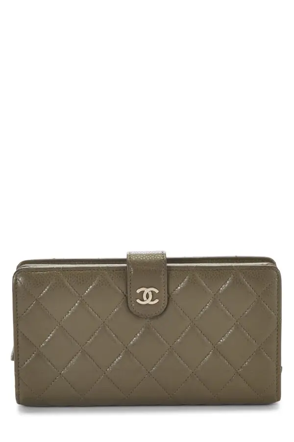 Chanel Quilted Caviar Compact Zip Around Wallet - Green