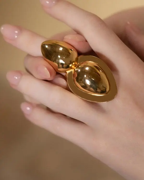 LINA HERNÁNDEZ Cosmic Egg Ring