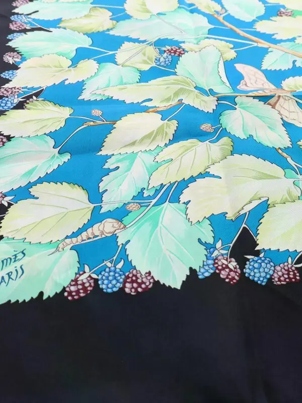 Hermès 20th Century L Arbre De Soie Silk Scarf 90 Scarves - Black