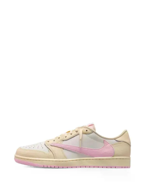 Nike X Travis Scott Air Jordan 1 Low Sneakers