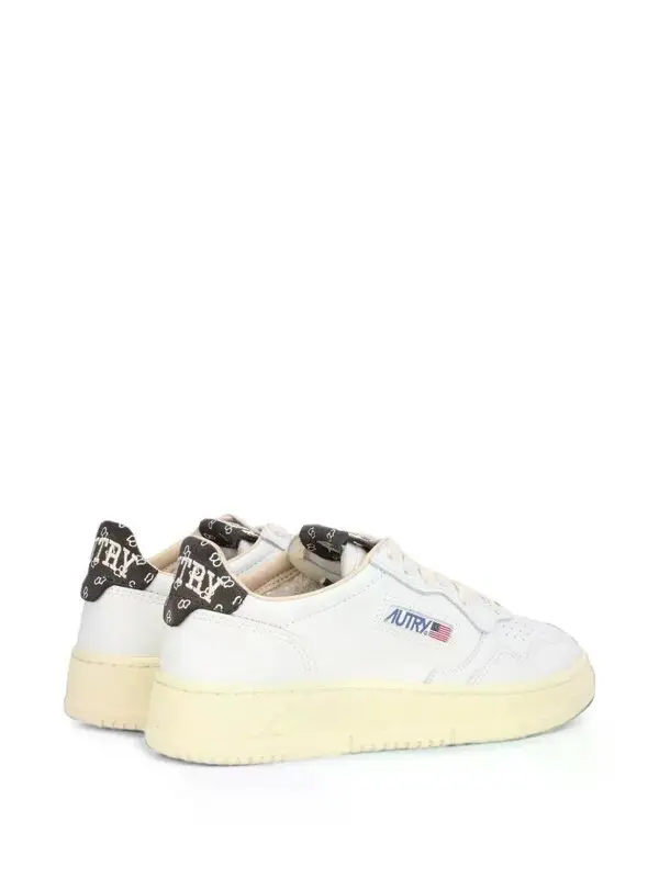 AUTRY Medalist Low Sneakers