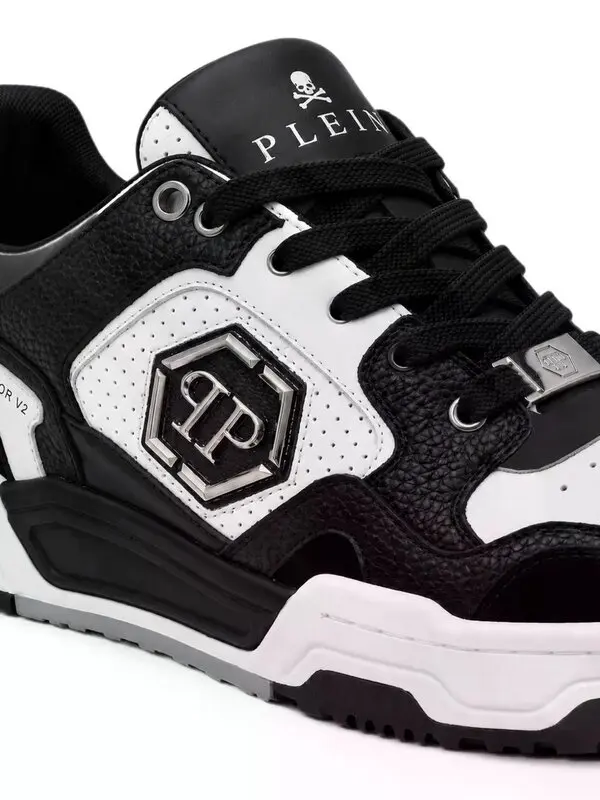 Philipp Plein Low Top Predator V2 Sneakers
